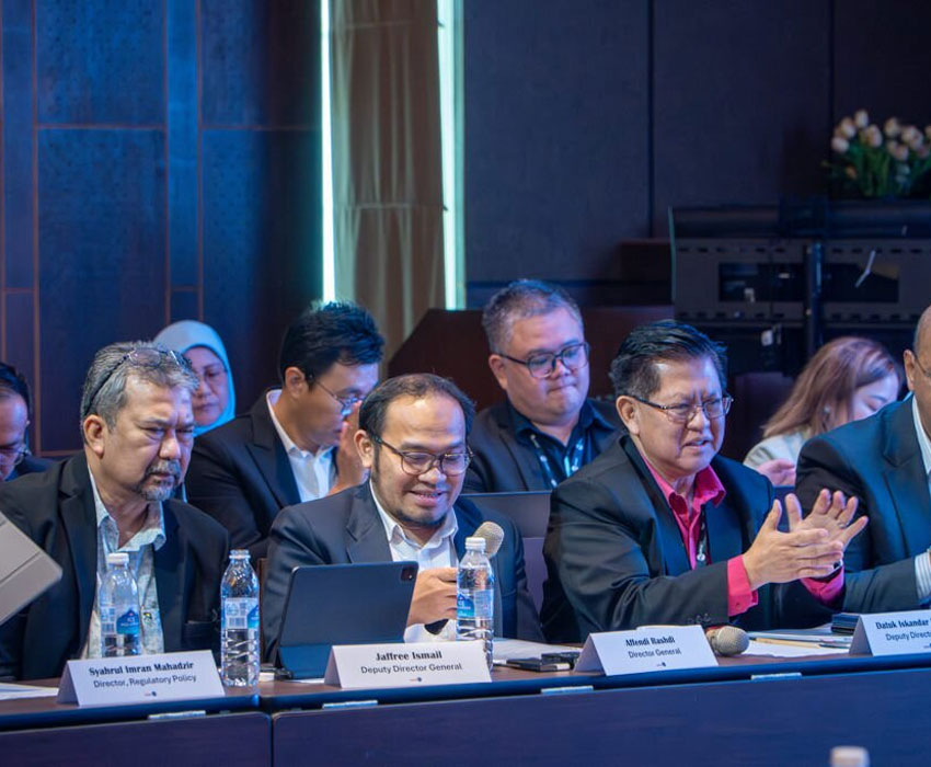 Labuan FSA & LIIA Members Annual Bilateral Meeting (1/2025) - Gallery ...